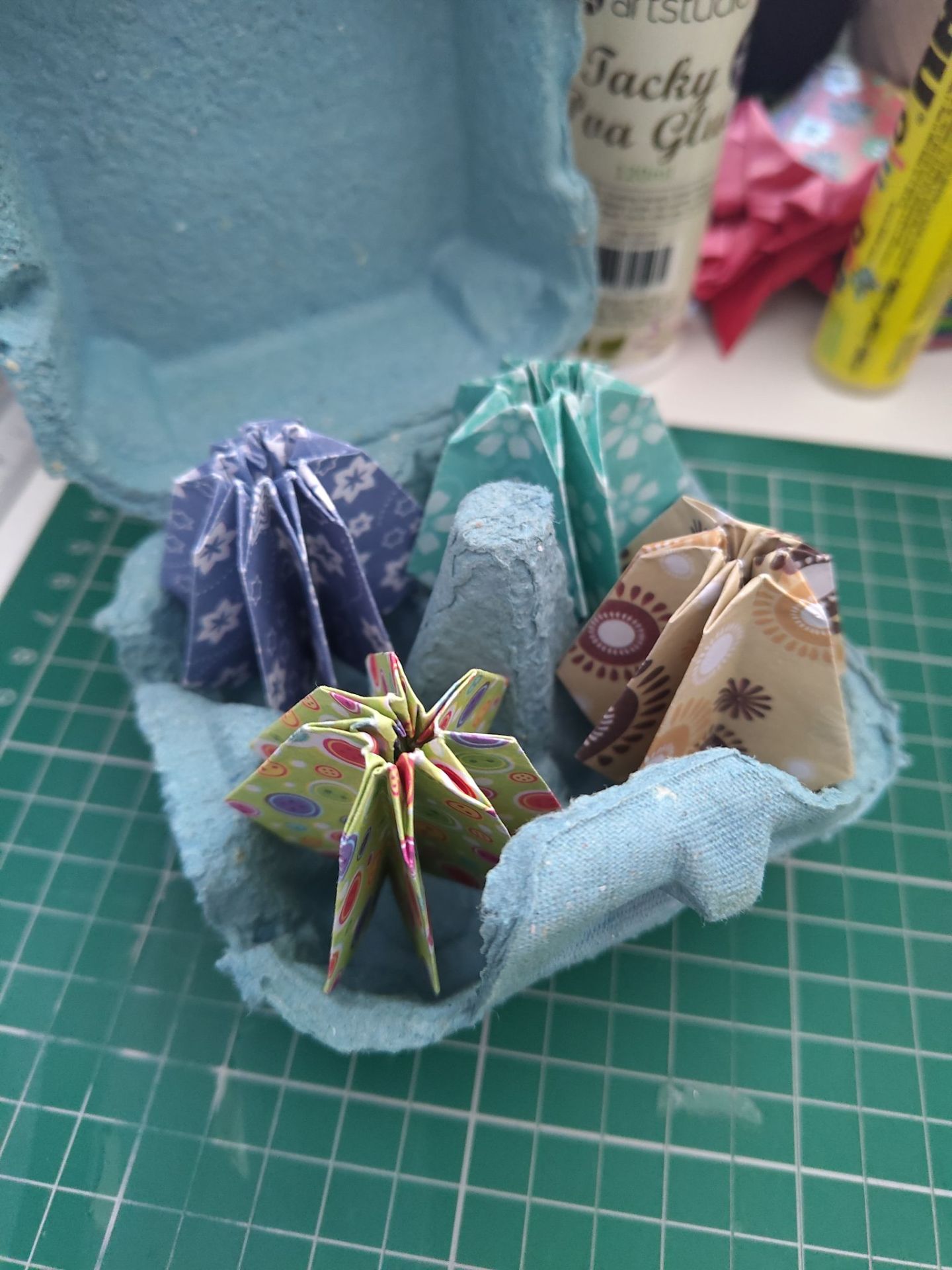 Origami Easter eggs – Atelier Ilyere